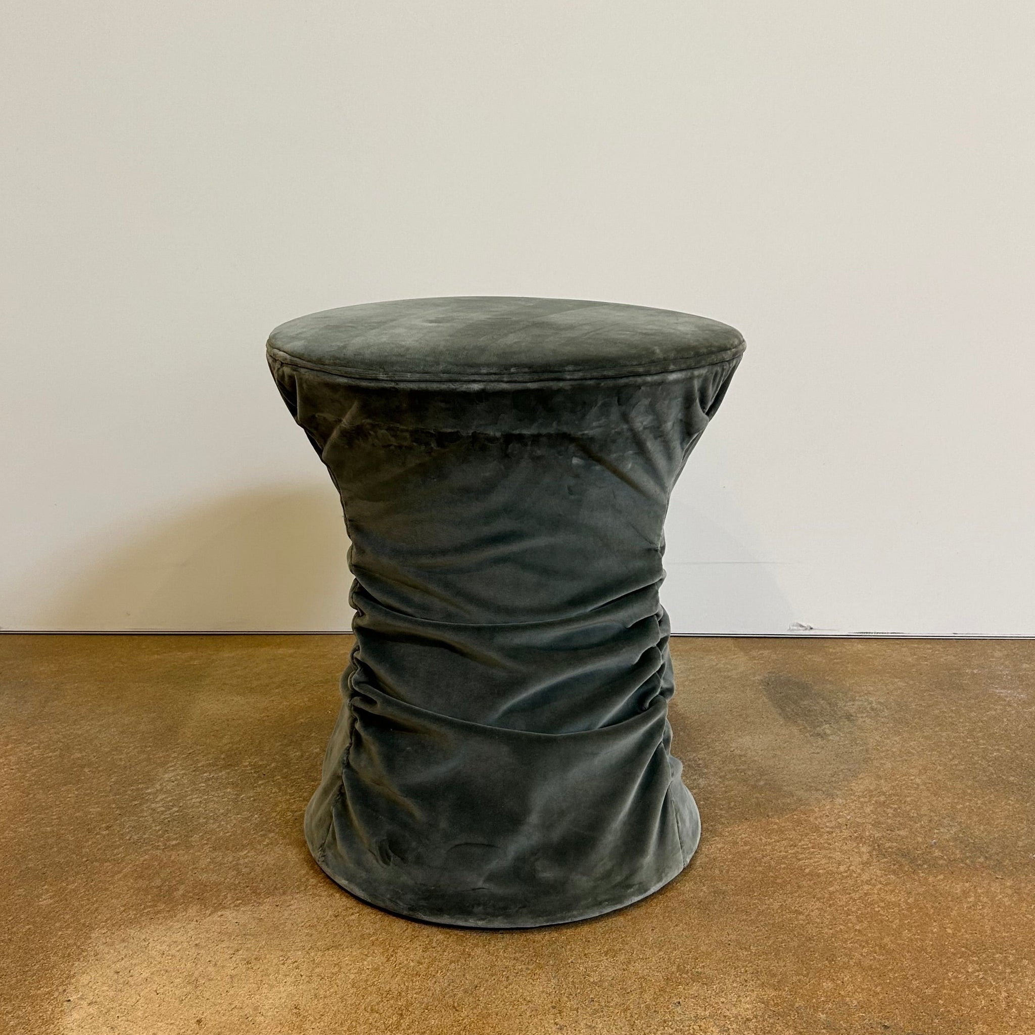 Walter Knoll / Bellows 222-H1 / Hocker Spoke